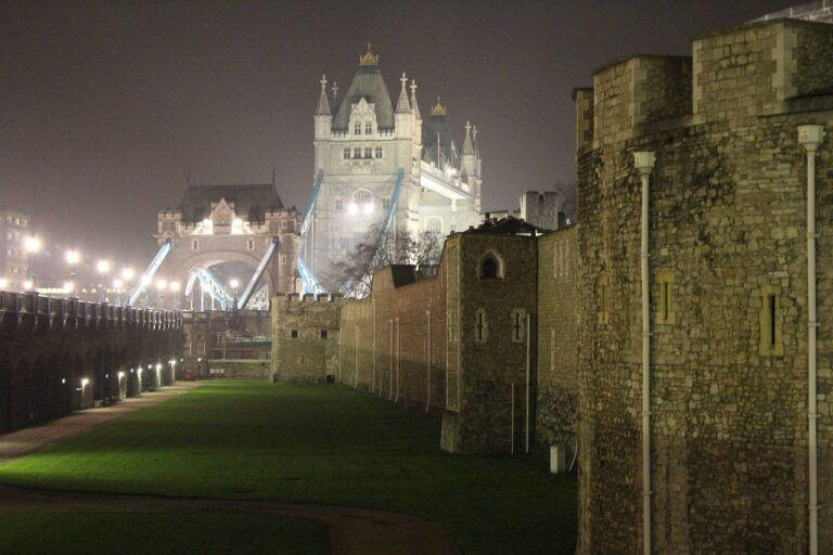 Everything you need to know about Tower Bridge - Let Me Show You London